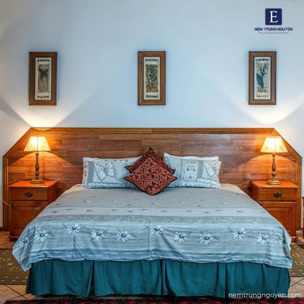 Hướng giường ngủ tính theo đầu hay chân? Giải đáp chi tiết!